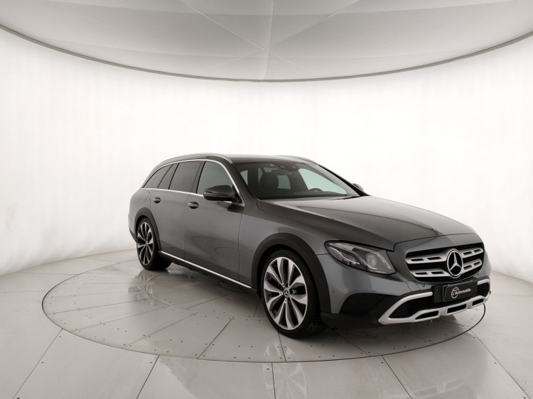 Automobile Mercedes-Benz Classe E station Wagon All Terrain Usata in ...